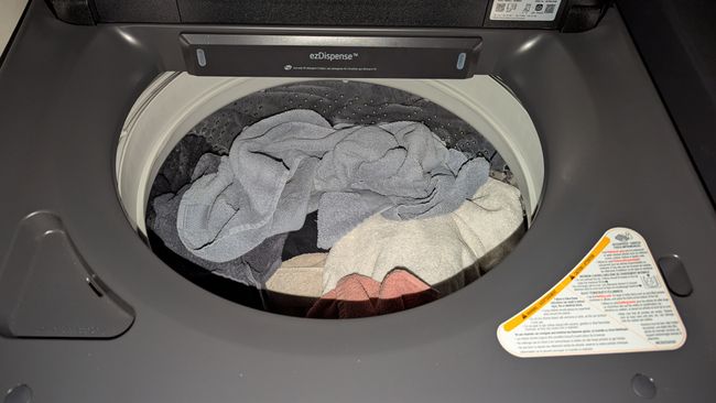 LG WT8600CB 5.5 Cu. Ft. Smart Top Load Washer review | Top Ten Reviews
