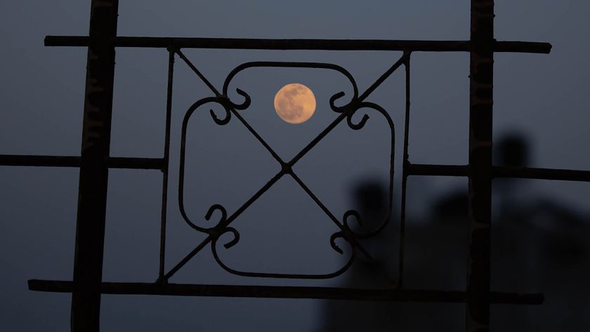 Amazing photos of Full Pink Moon of April 2022 (gallery) | Space