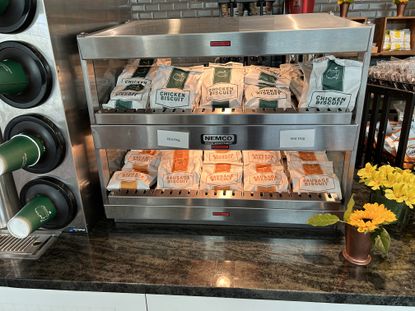We Tried (And Rated) The Iconic Masters Sandwiches At Augusta National ...