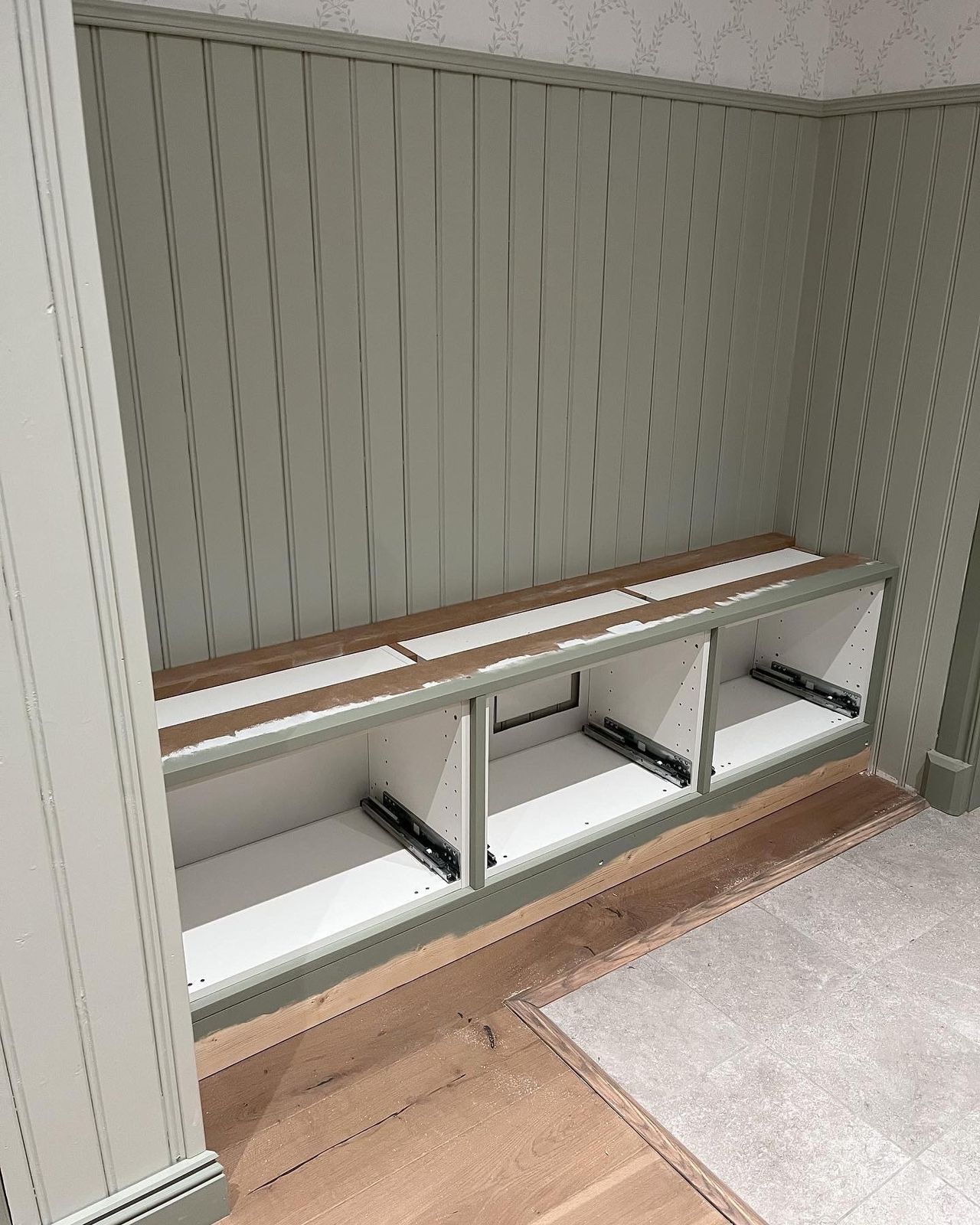 This IKEA hack turns METOD cabinets into storage seating | Livingetc