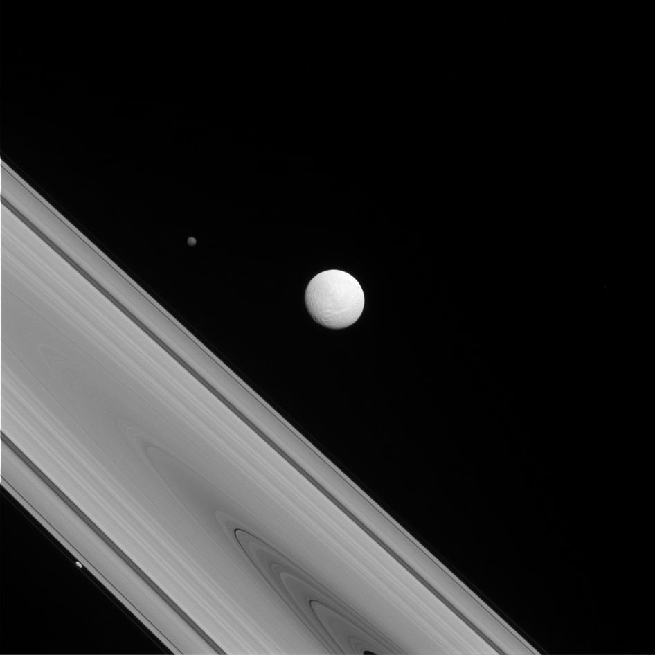 Three Saturn Moons Shine Amid Dazzling Rings in NASA Photo | Space