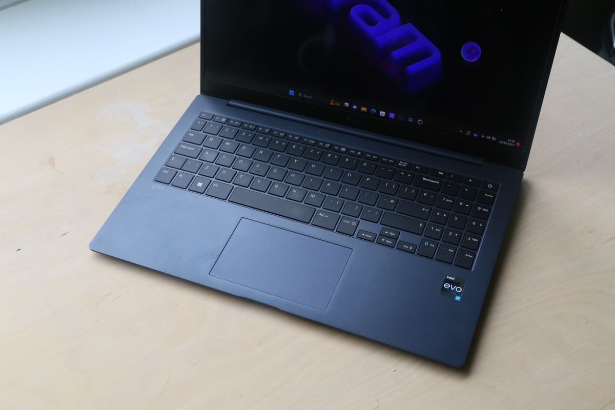 LG gram SuperSlim 15.6" review: beautiful laptop, premium price ...
