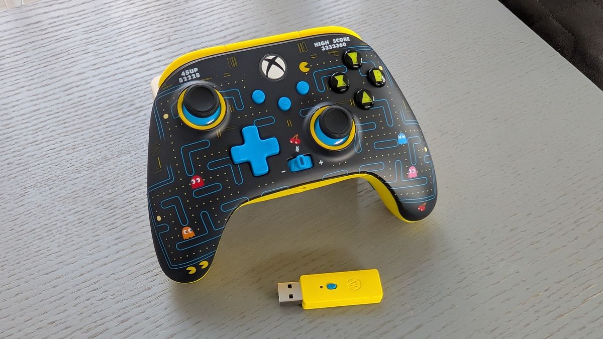 I love the look of this new PAC-MAN Xbox controller for under $100 ...
