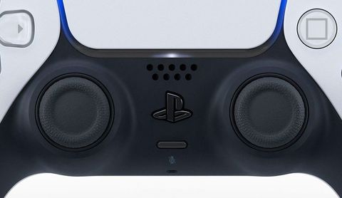5 ways the PS5 DualSense is better than the Xbox Series X controller ...