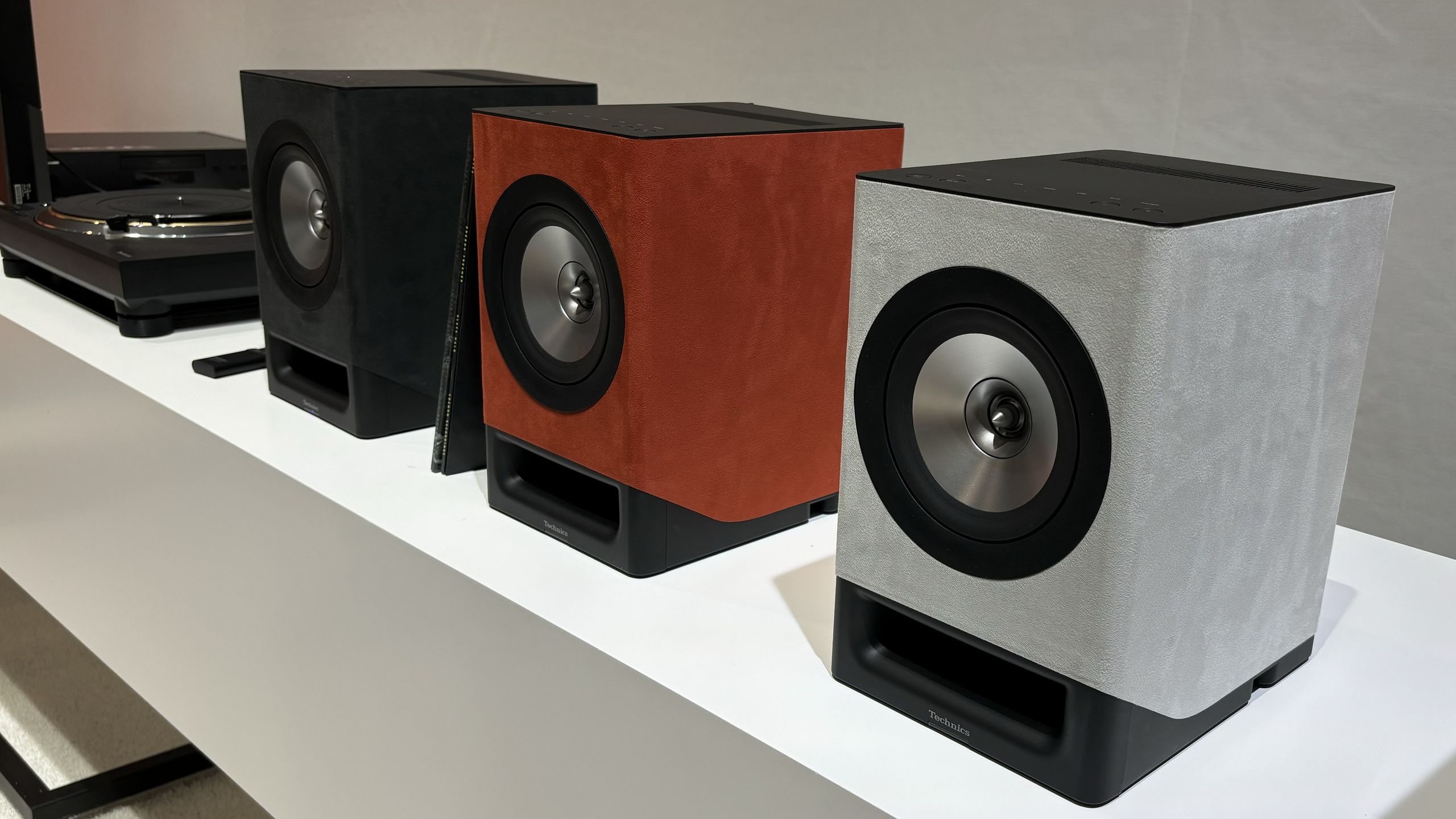 Technics surprises us with a KEF-rivalling wireless speaker system at ...