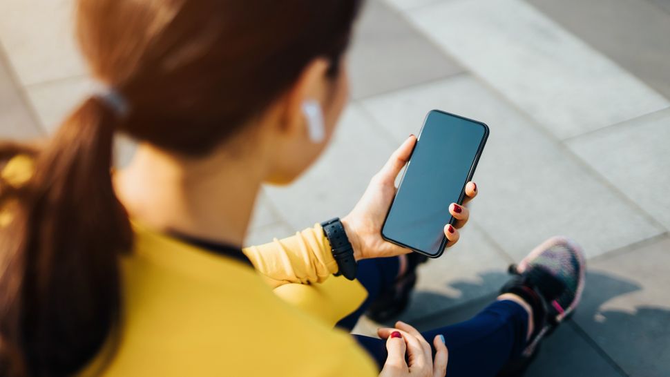 A guide to running with AirPods | Advnture