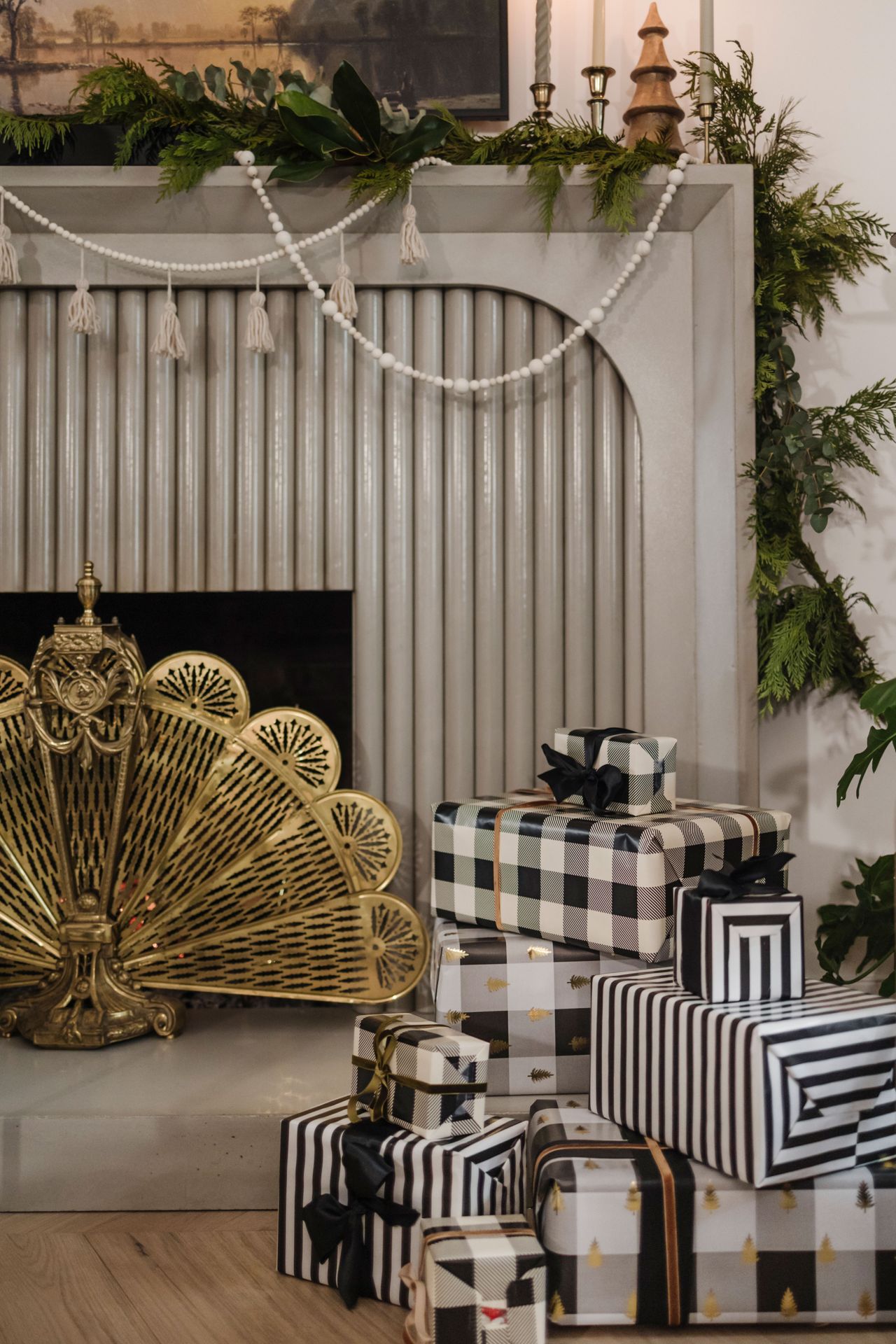 5 Holiday-Decorating Details to Steal From a Designer's Home | Livingetc