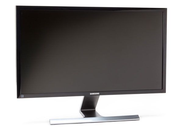Samsung U28D590D Packaging, Physical Layout And Accessories