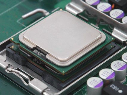 The Pentium D: Intel's Dual Core Silver Bullet Previewed | Tom's Hardware