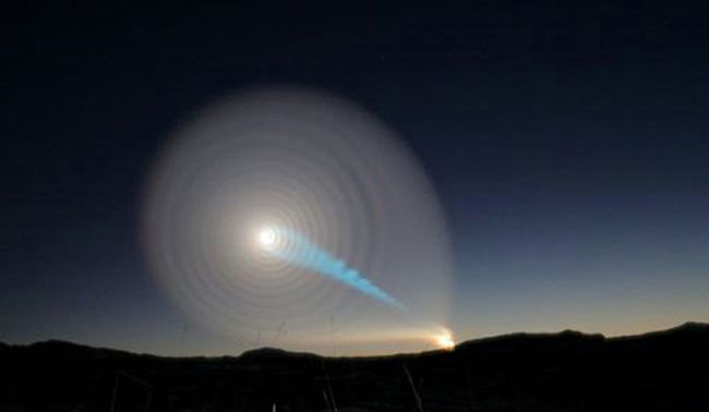 Strange & Shining: Gallery of Mysterious Night Lights | Live Science