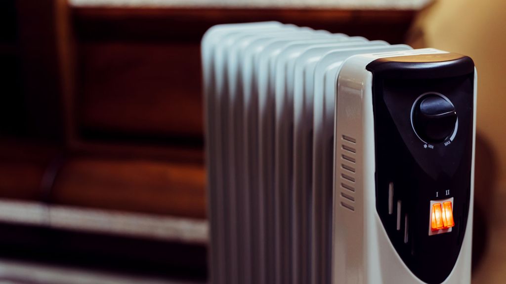 Oil filled radiator vs convector heater: Which is best? | Homebuilding