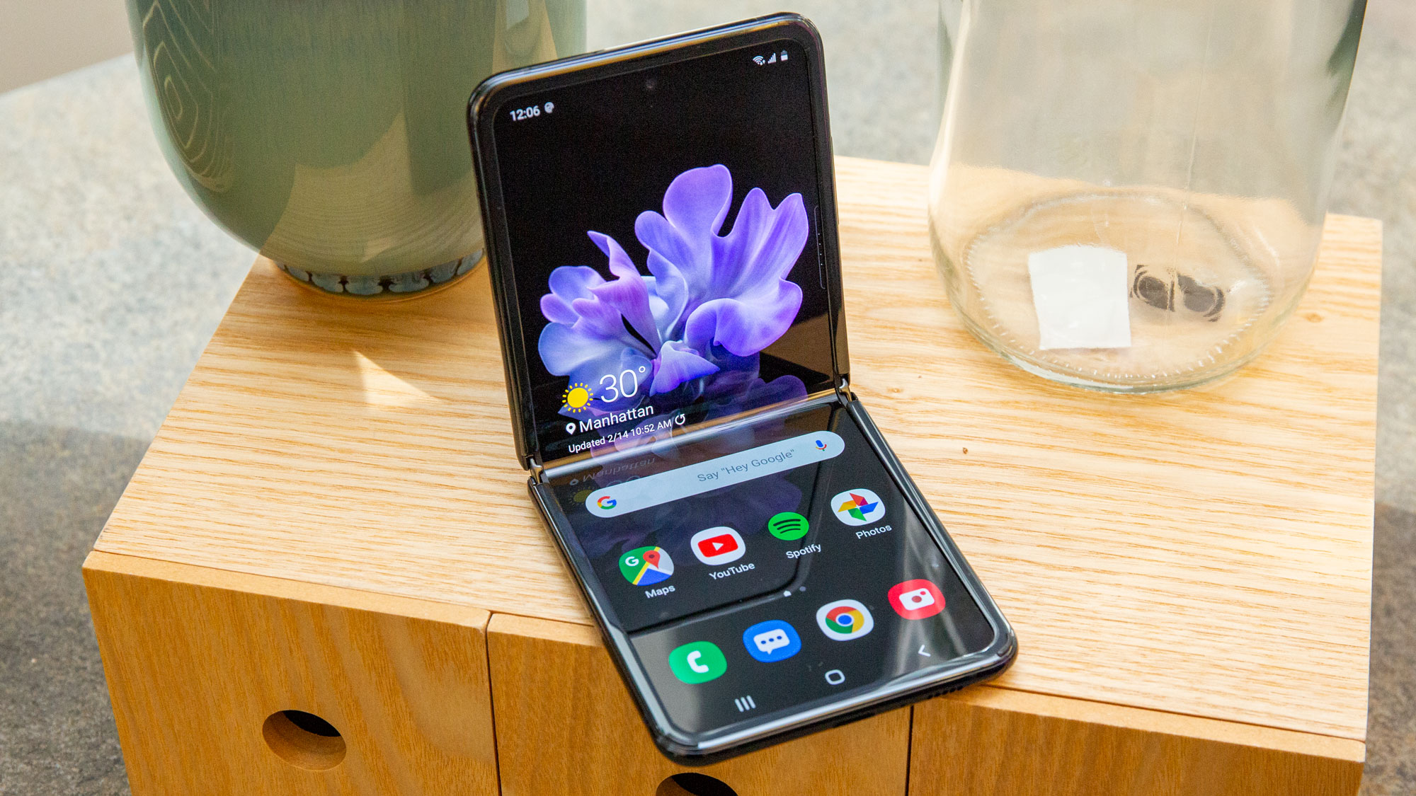 Samsung Galaxy Z Flip Review Tom s Guide