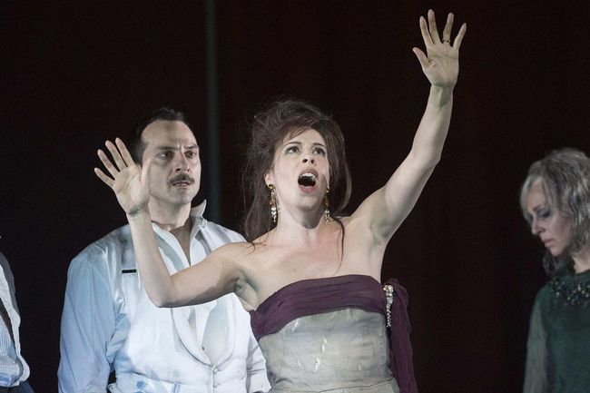 How Did an Opera Singer Hit the Highest Note Ever Sung at the Met ...