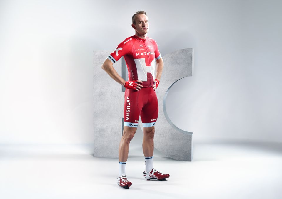 Team Katusha show off 2016 race kit | Cyclingnews