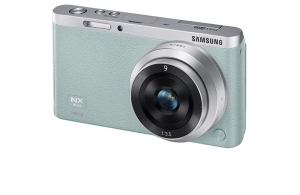 Samsung NX mini Review - A Selfie-Friendly Mirrorless Camera | Tom's Guide