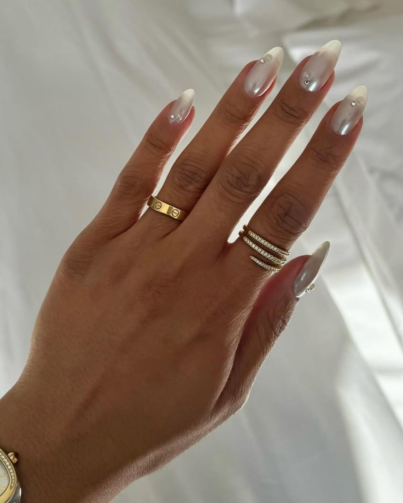 Pearlescent Nails Are Set for a Major Spring 2025 Moment | Who What Wear