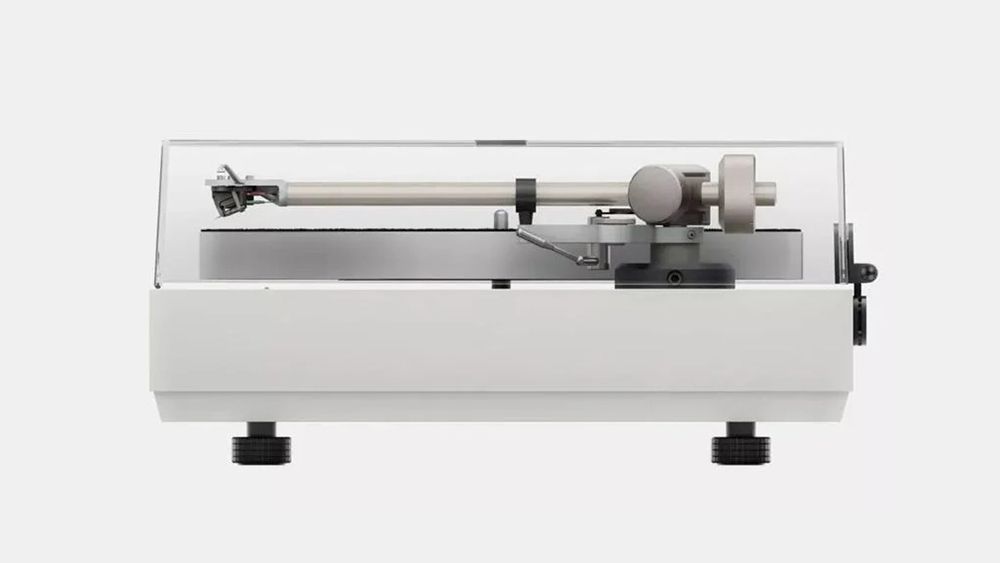 iPhone designer's stunning turntable is more Apple than Apple ...