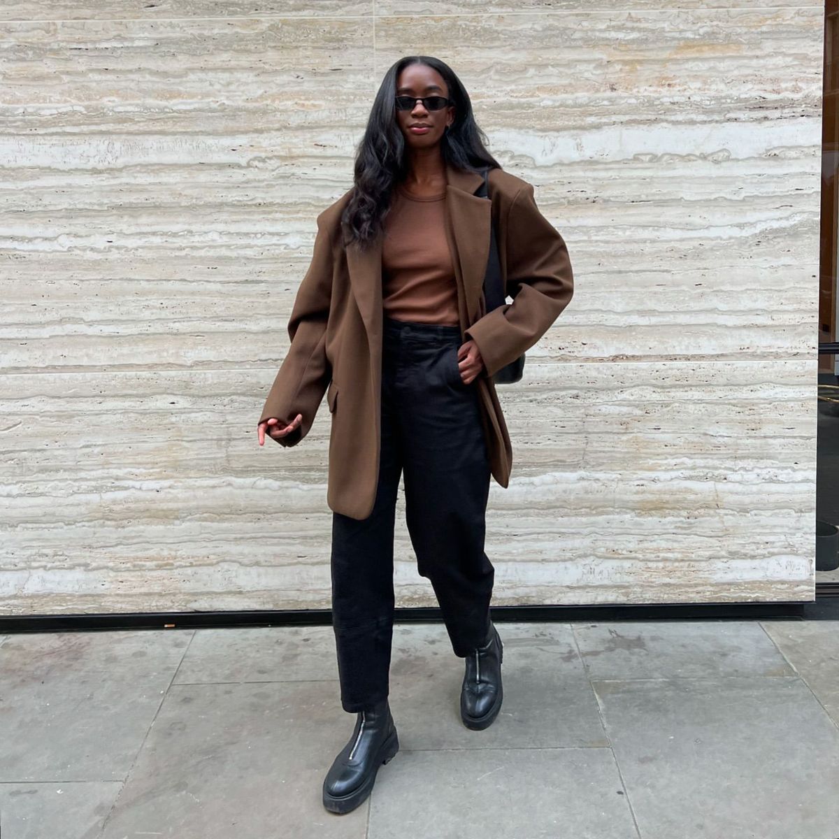 7 Classic Black Trouser Outfits to Try This Autumn According to a ...