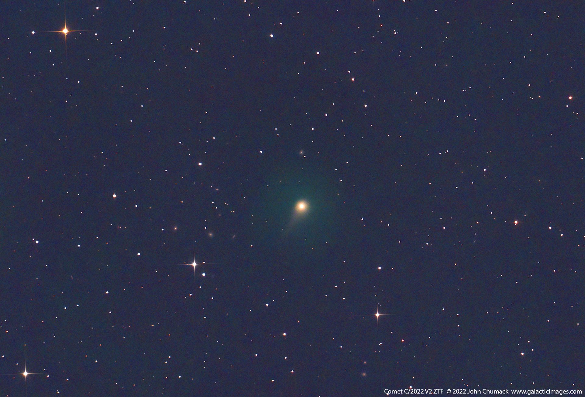 Amazing photos of gorgeously green Comet C/2022 E3 (ZFT) |gallery | Space