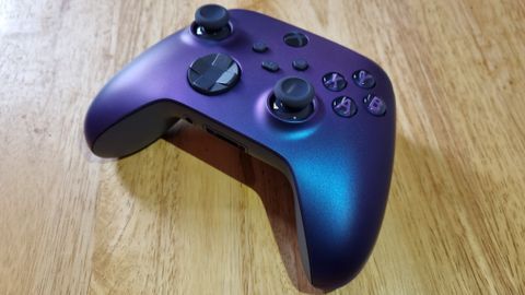 I bought the sexy new Xbox Stellar Shift controller and it's beautiful ...