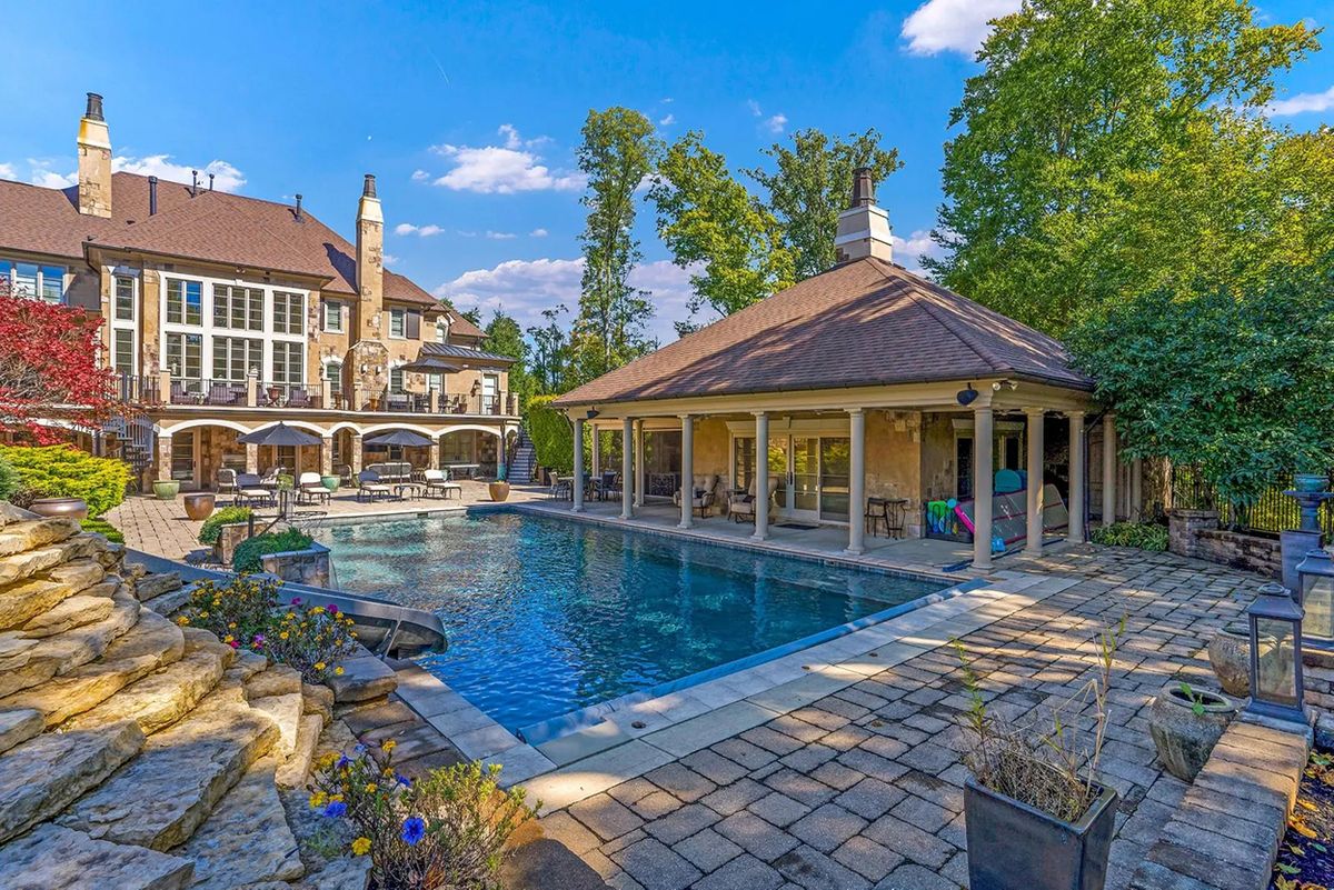 6 homes for outdoor entertaining | The Week