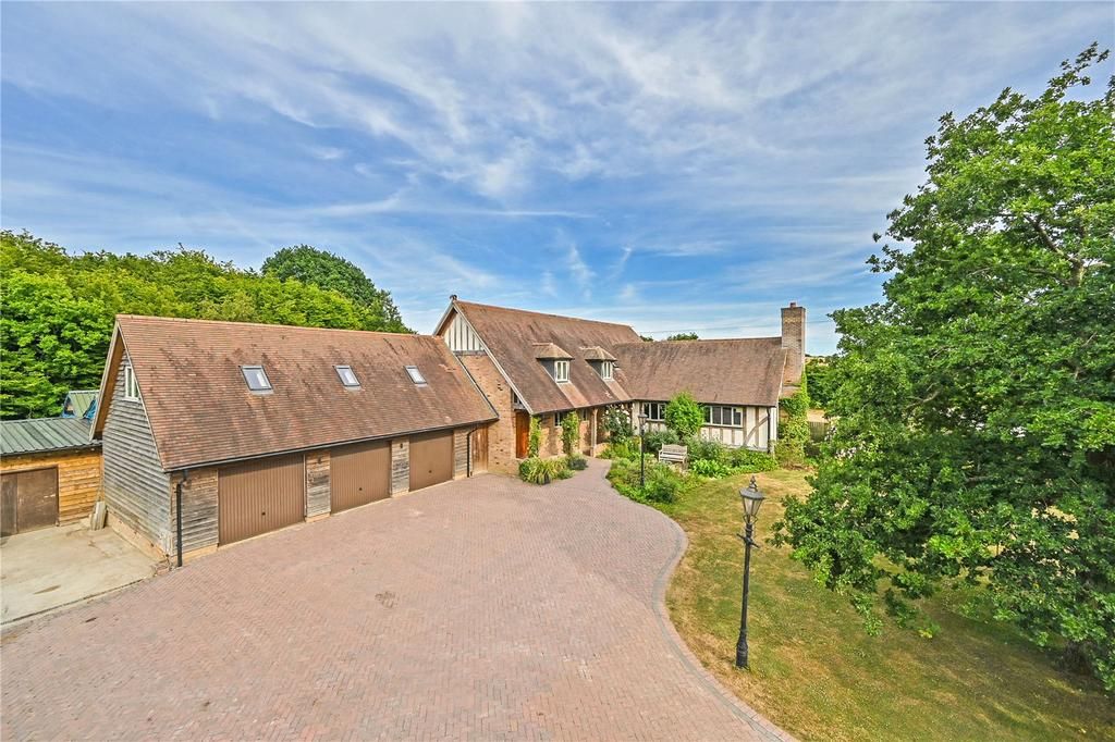 17 beautiful country homes for sale, as seen in Country Life | Country Life