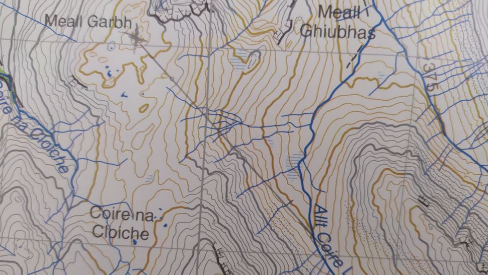 How to triangulate: to find your location in any terrain | Advnture