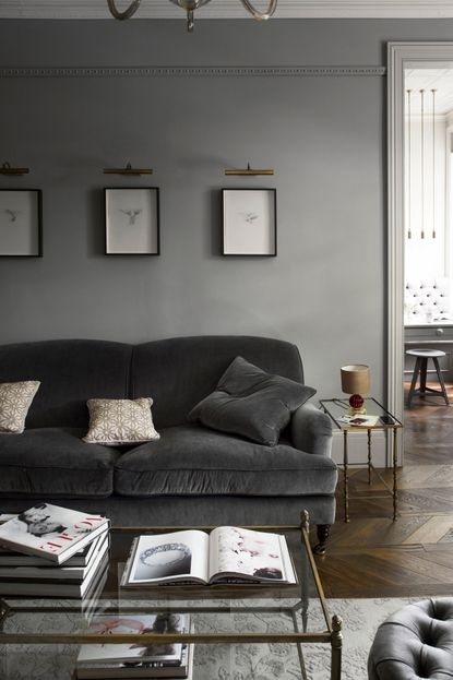 Inside this Victorian villa apartment in London that's small in stature ...