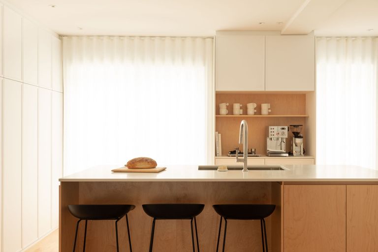 What Is a Kitchen Triangle and Why Do You Need It | Livingetc