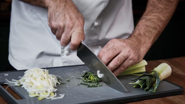 How To Chop Onions, Peppers And Other Vegetables | Coach