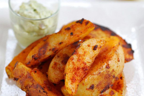Chilli tomato wedges with salsa Recipes | GoodtoKnow