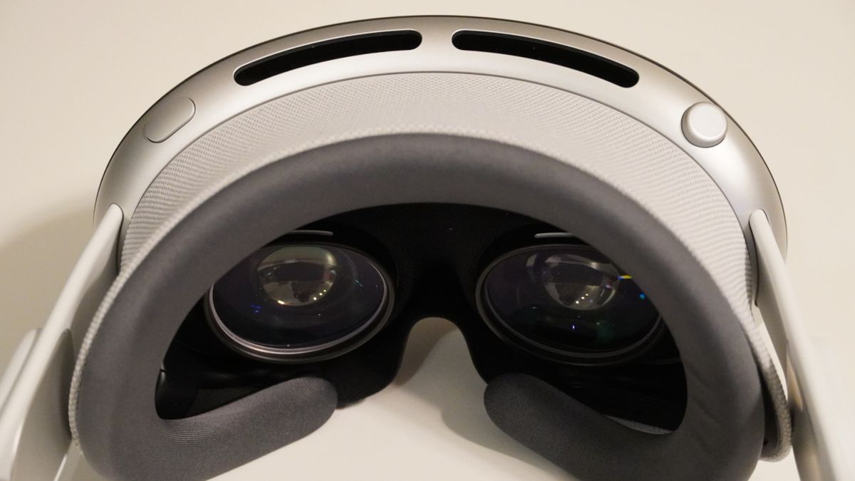 I have no problem with a cheaper Vision Pro having a worse display | iMore