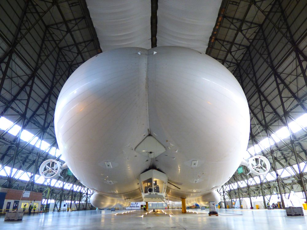 In Photos: Building the World’s Largest Airship (Airlander 10) | Live ...