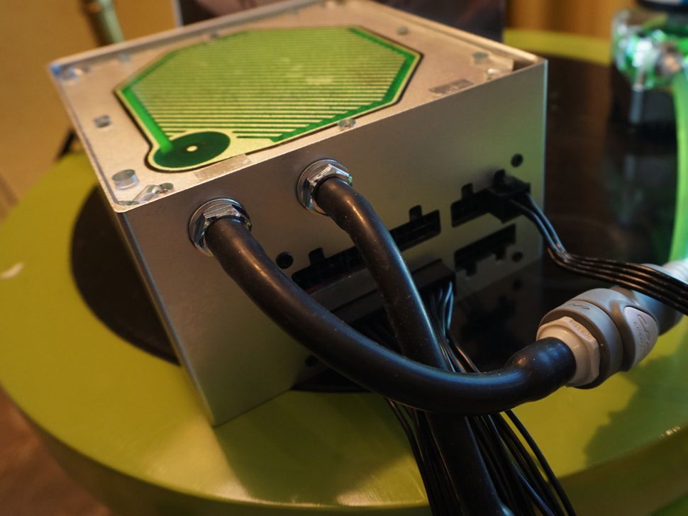 DeepCool's Liquid Cooled PSU | Tom's Hardware