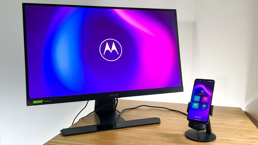 I spent a few days with Motorola’s Ready For desktop mode — it’s not ...