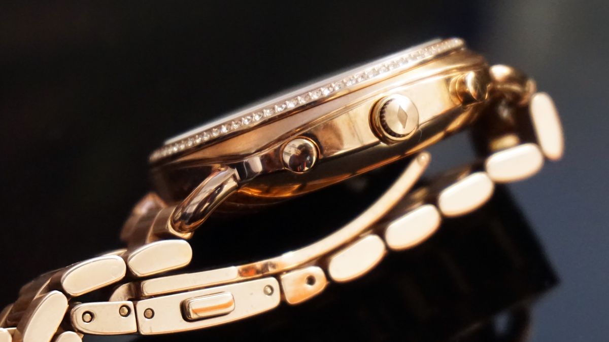 Specs, performance and features - Fossil Q Accomplice review - Page 2 ...