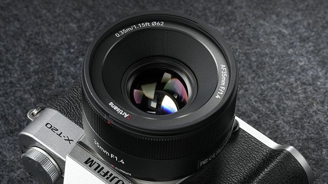 12 lenses of Christmas: A novelty Canon lens led the way in November ...