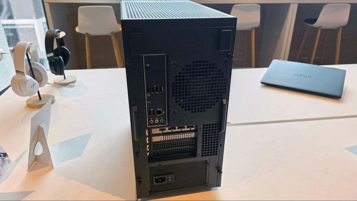 After spending 10 years bathed in the glow of RGB, I'm so ready for HP ...