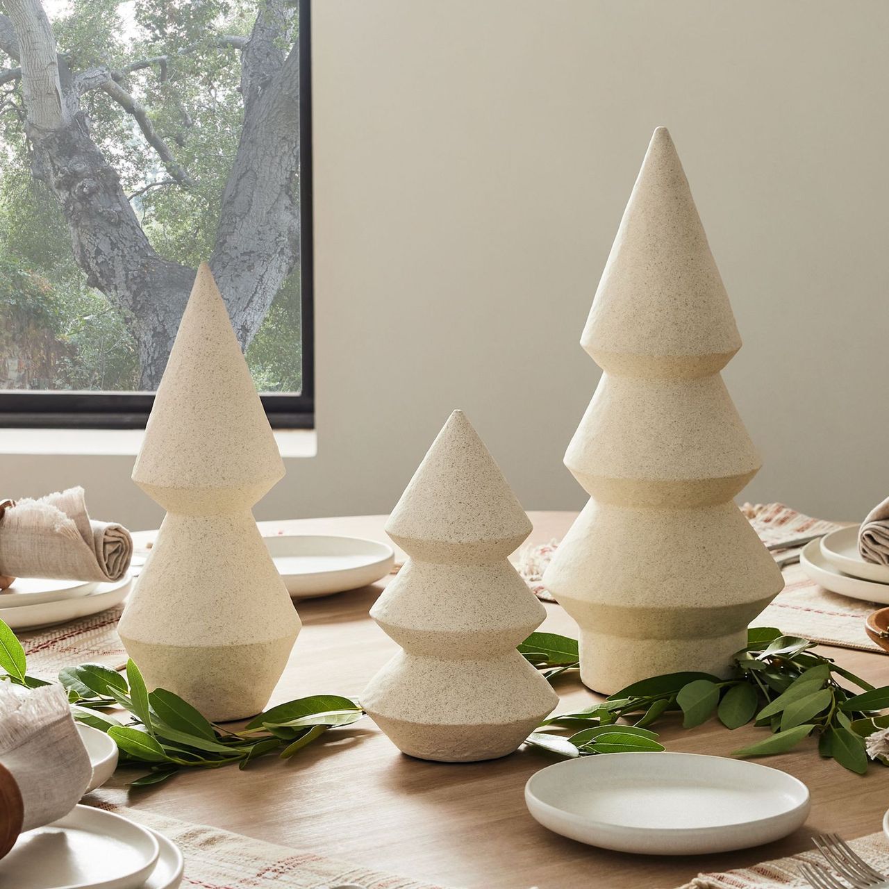 10 White Christmas Tree Ideas — The Color Trend We're Into | Livingetc