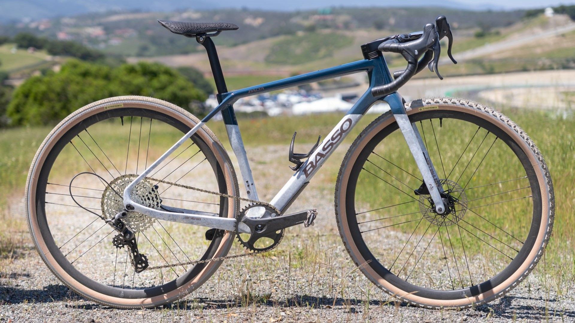 Campagnolo’s new gravel groupset may just be better than the higher-end version: a first ride ...