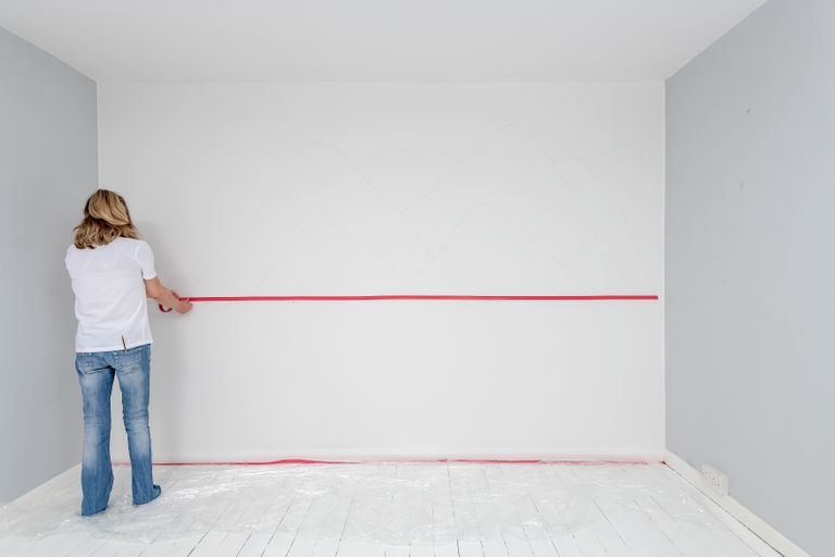 This simple wall mural idea is the perfect project for the weekend ...