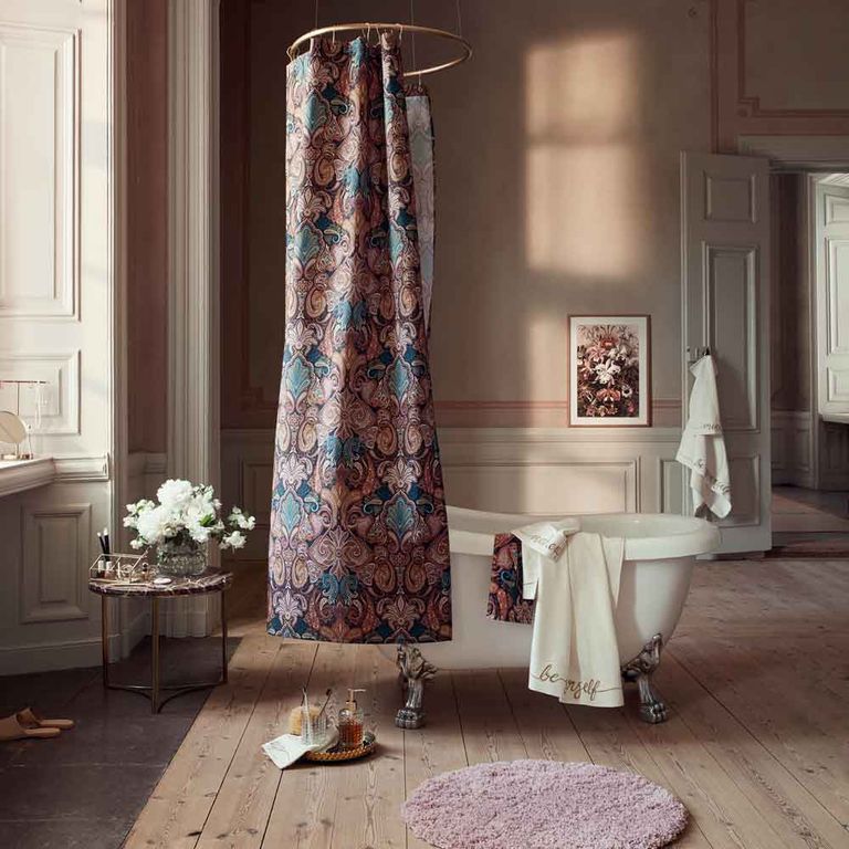 Make a style statement with fashionable new H&M Home bathroom ...