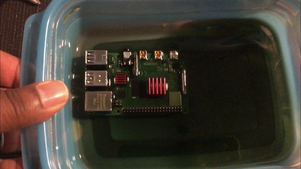 Ice-Cooled Raspberry Pi 4 Chills to 8 Degrees Celsius | Tom's Hardware