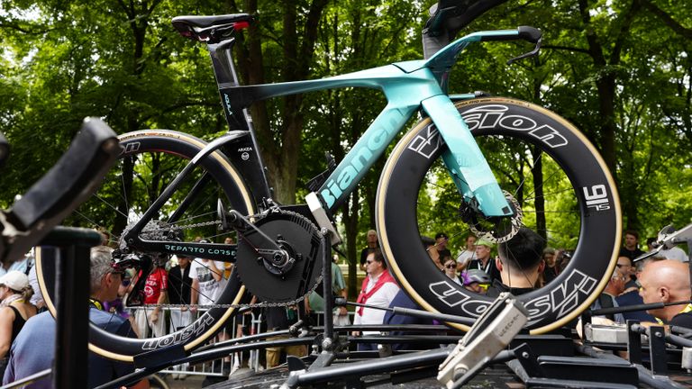 Rake, trail and head tube angle: how the front end of your bike affects ...