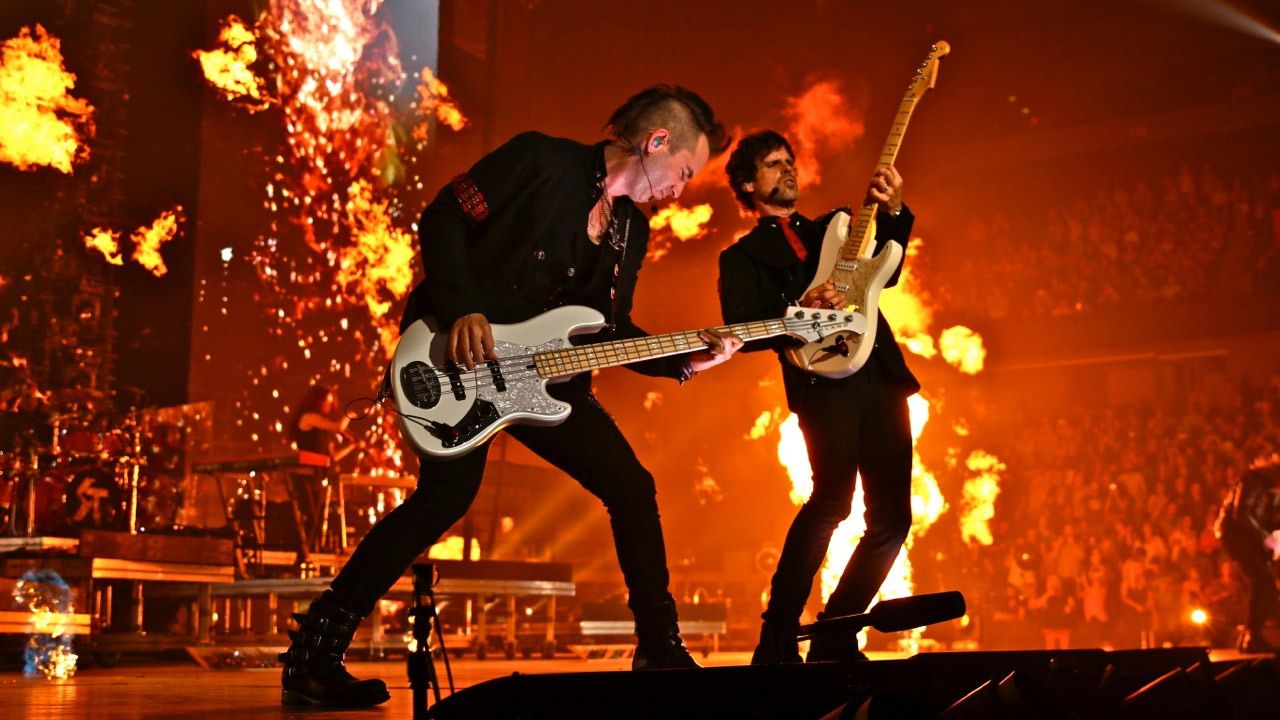 Session ace Derek Frank's top tips for bassists: "You don’t get gigs by ...