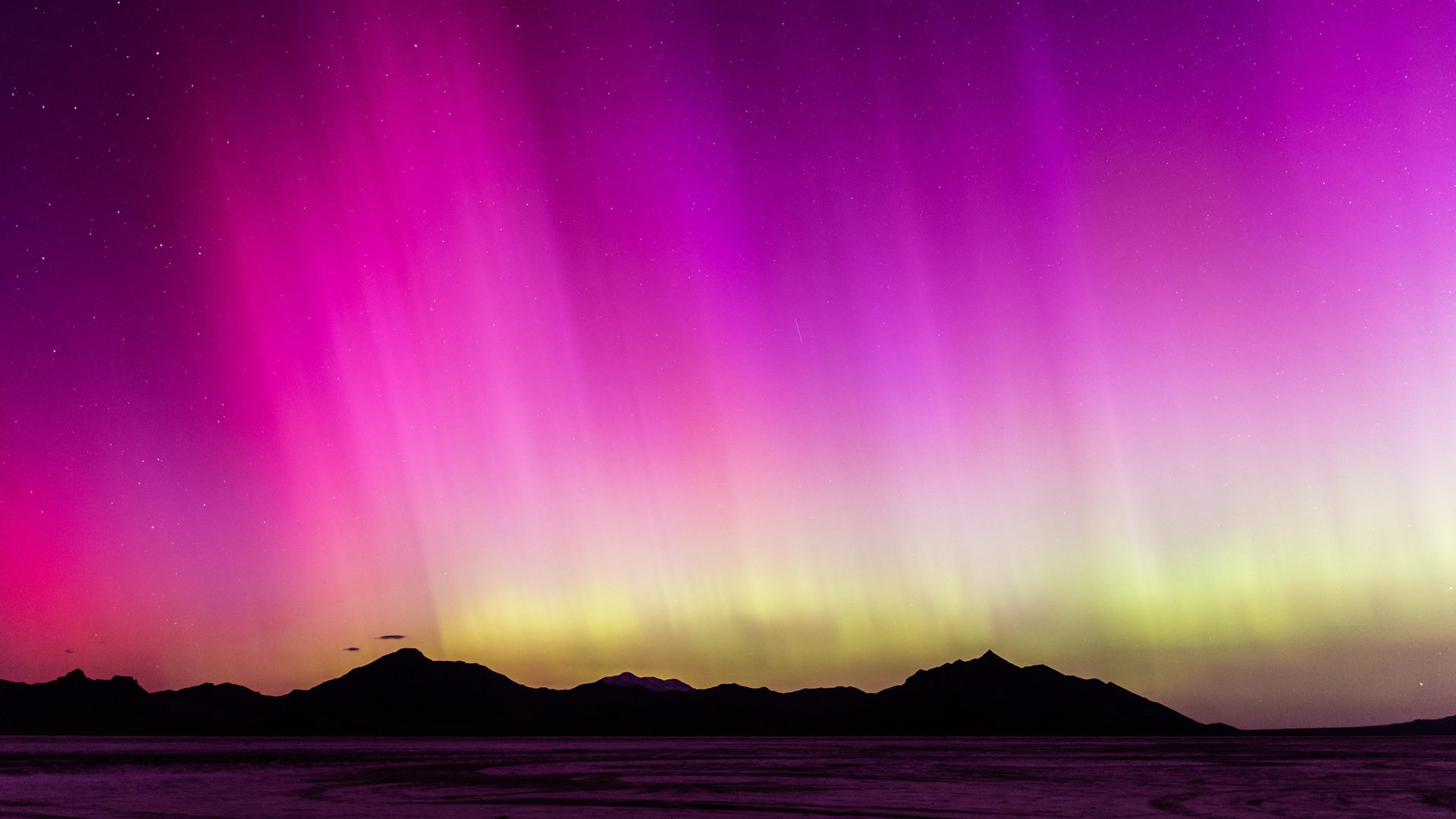 Aurora alert — strong geomagnetic storm could spark spectacular ...
