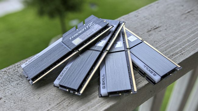 What Is RAM? A Basic Definition | Tom's Hardware