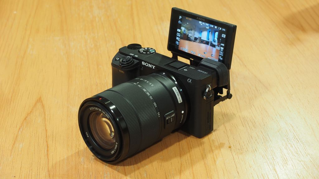 Compact cameras are trendy, but these 7 small mirrorless kits are much ...