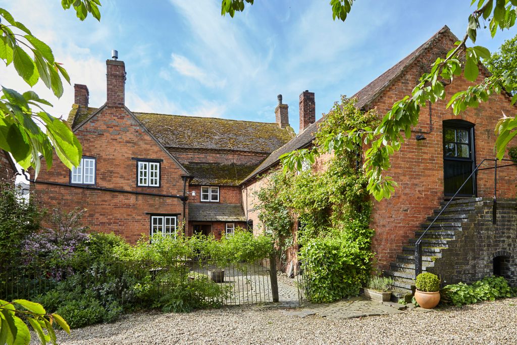 12 country farmhouse decor ideas – idyllic properties you don't want to ...