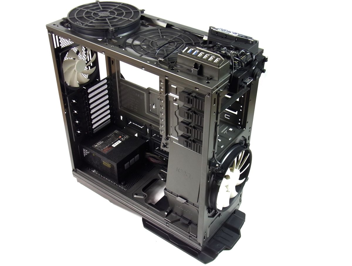 Under The Plastic - NZXT Phantom 820 Case Review: Conceptualized By Enthusiasts | Tom's Hardware